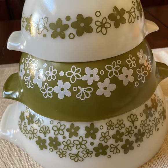 Pyrex | Kitchen | Vtg Set Of 3 967 Pyrex Daisy Cinderella Mixing ...